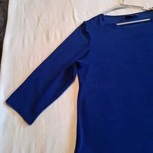Chico's | Tops | Chicos Travellers Womens Size 2 Blue V Bottom Top ...